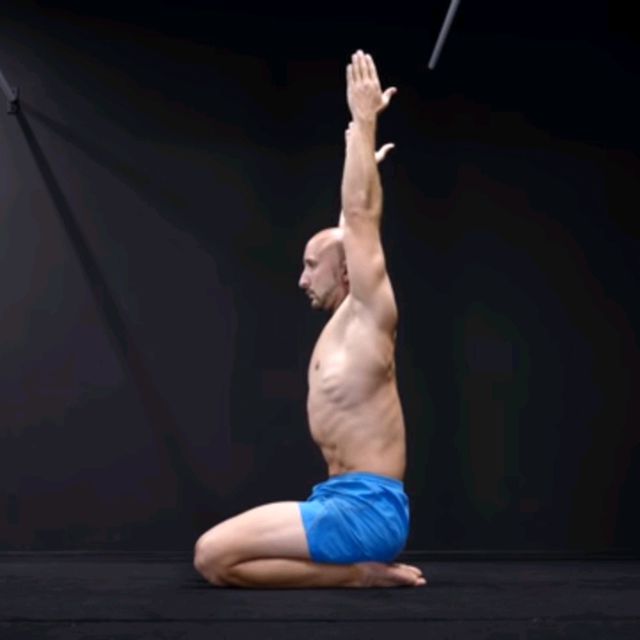 Kneeling Shoulder Stretch by Chan Y. - Exercise How-to - Skimble