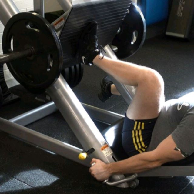 Single Leg Press (Right) by Shelby Roberts - Exercise How-to - Skimble