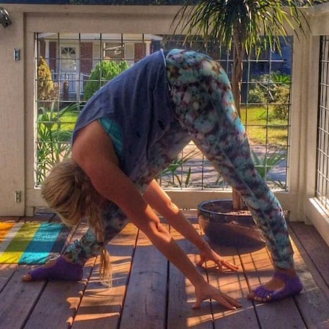 Humble Flamingo Pose by Bernadette C. - Exercise How-to - Skimble