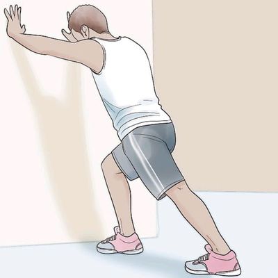 Heel Drop - Exercise How-to - Workout Trainer by Skimble