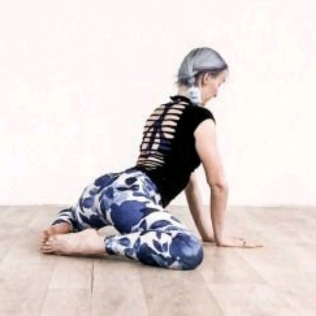 Tadpole Pose - Exercise How-to - Workout Trainer by Skimble