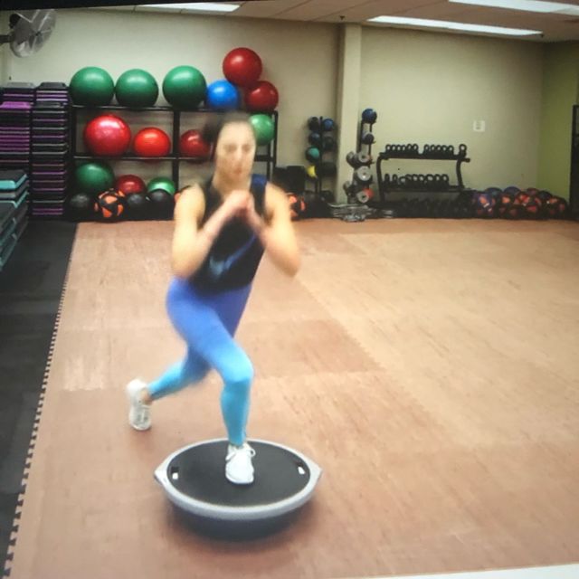 Bosu Balance 2 by Chris Laurent - Comment faire de l'exercice - Skimble