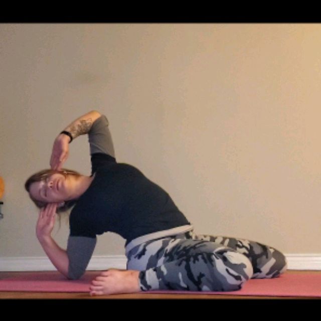 Chill Hero Pose (Virasana Variation) - Exercise How-to - Workout ...