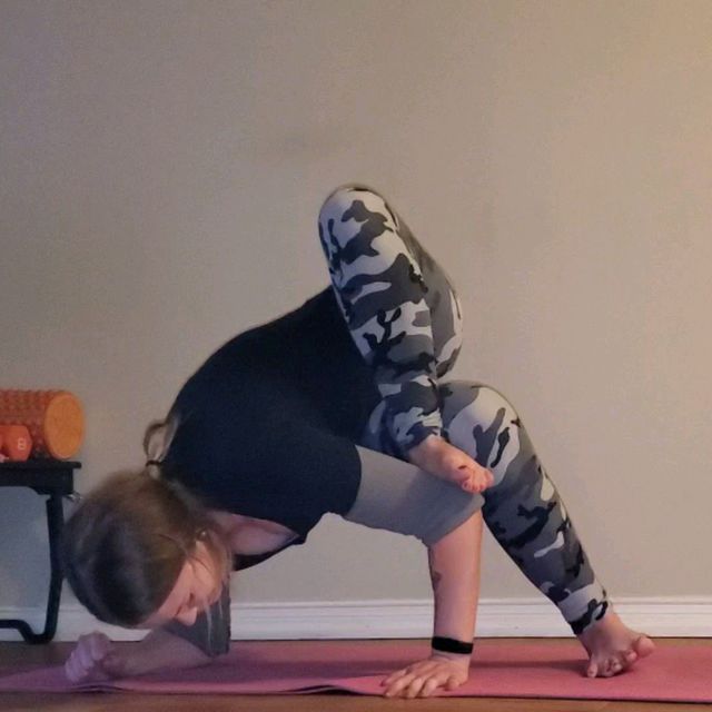 Funky Grasshopper Pose (Maksikanagasana Variation) by Bernadette C ...