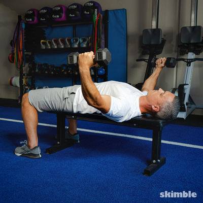 Arm Scissors - Exercise How-to - Workout Trainer by Skimble