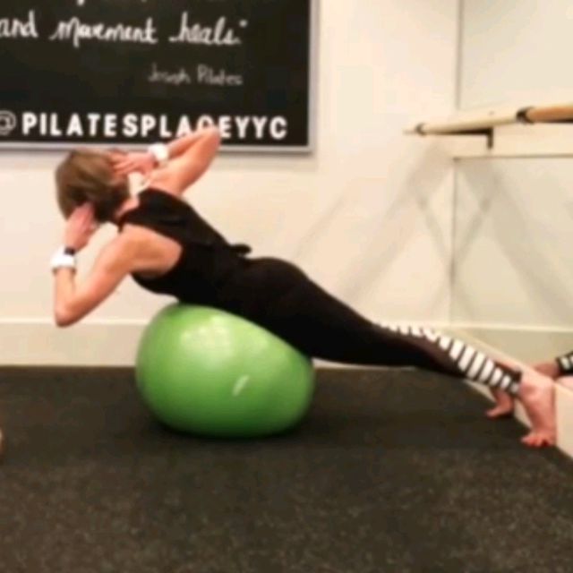 Torso turns left and right by Tanya P - Exercise How-to - Skimble