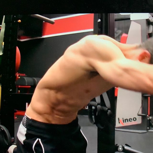 Banded pull downs by Ted Smith - Exercise How-to - Skimble