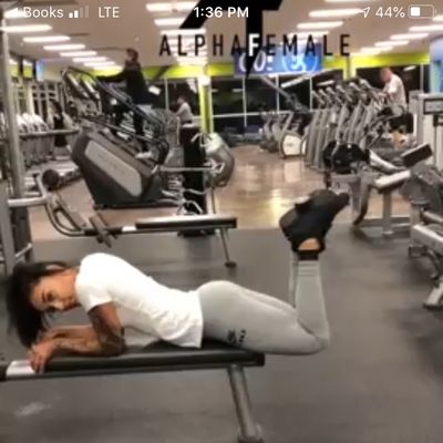 Lying Hamstring Curl - Exercise How-to - Skimble
