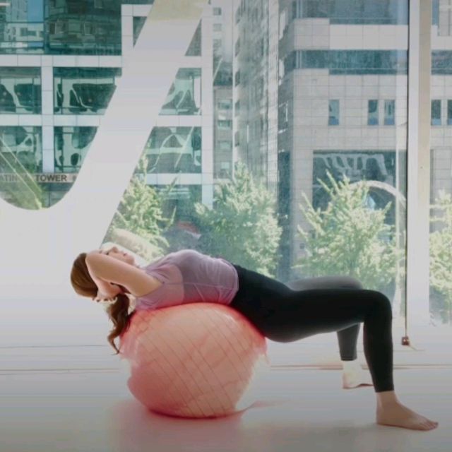 Twisting by Tanya P - Exercise How-to - Skimble Workout Trainer