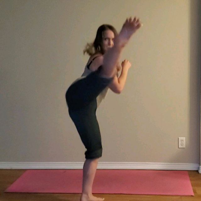 High Round Kick by Bernadette Cordeau - Exercise How-to - Skimble