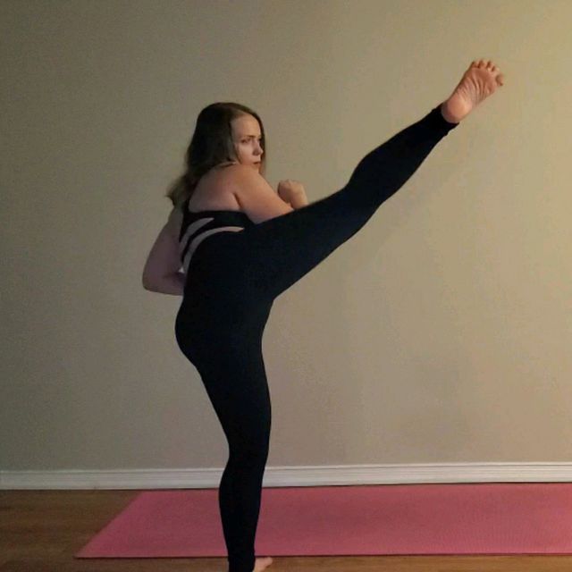 Foot Taps 💥 by Bernadette Cordeau - Exercise How-to - Skimble