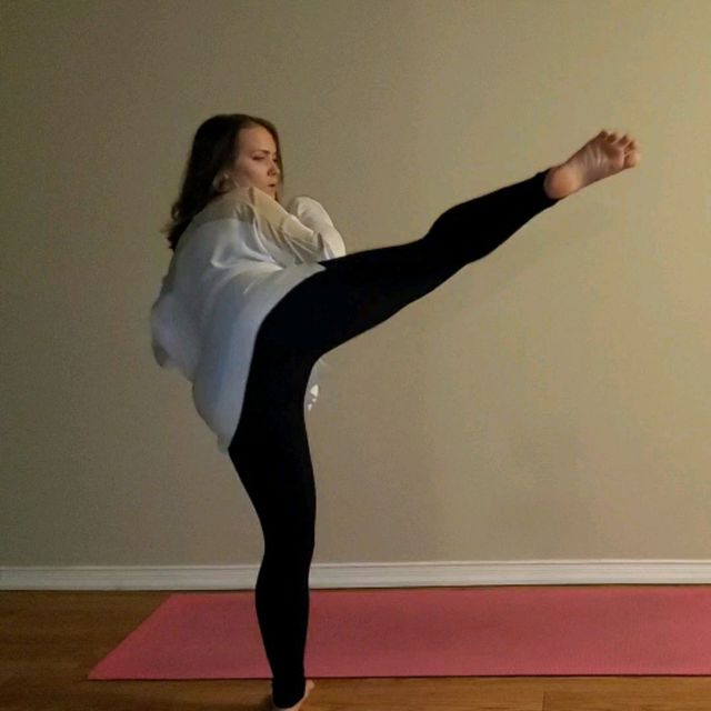 Foot Taps 💥 by Bernadette Cordeau - Exercise How-to - Skimble