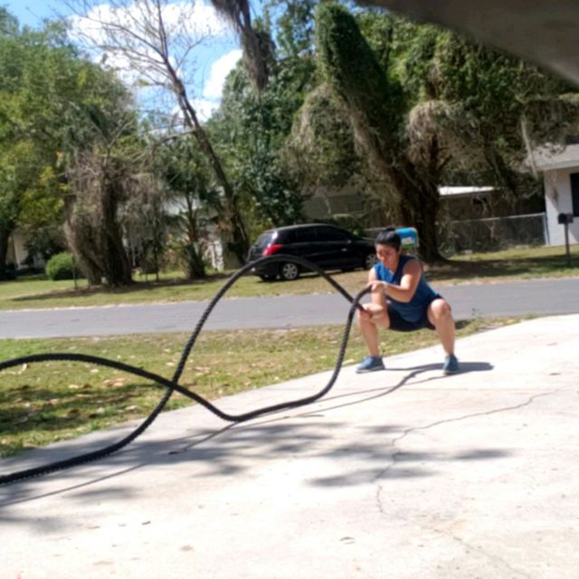 Arm Scissors With Rope by Mariel R. - Exercise How-to - Skimble