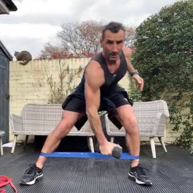 Banded Lateral Lunge With Toe Touch Press - Exercise How-to - Workout ...
