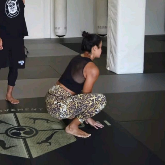 Leaping Leopard 180° Left by Bernadette Cordeau - Exercise How-to - Skimble