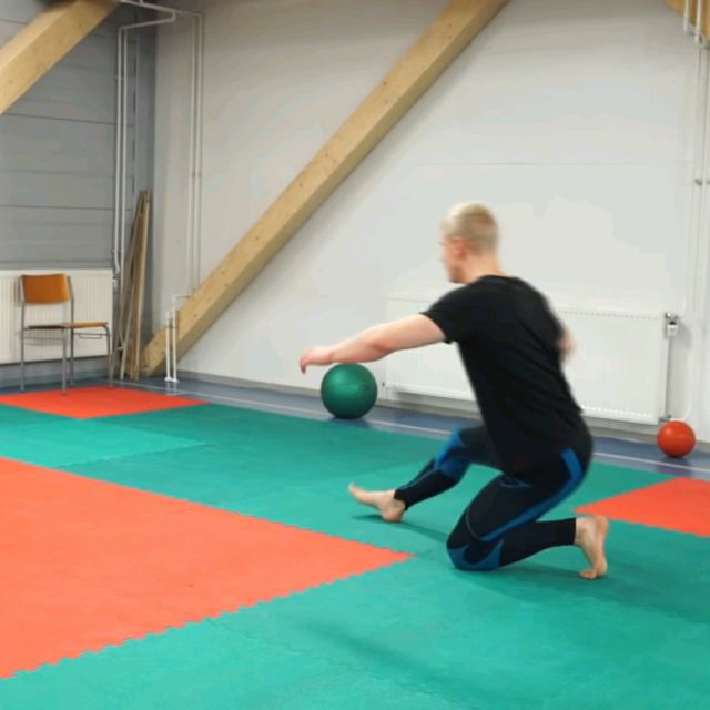 Curious Ape - Forward - Exercise How-to - Skimble