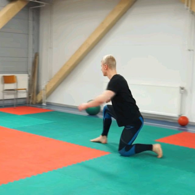 Curious Ape - Forward - Exercise How-to - Skimble