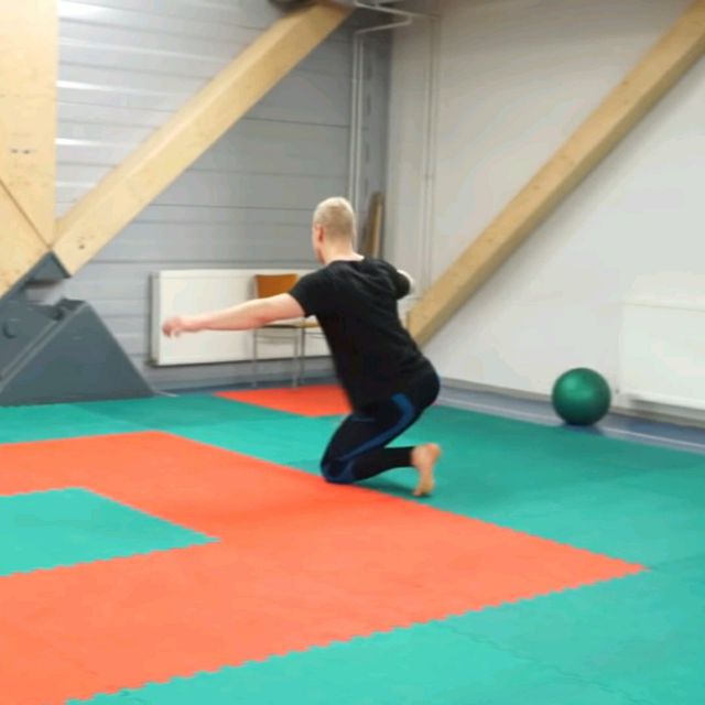 Curious Ape - Forward - Exercise How-to - Skimble