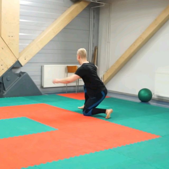 Curious Ape - Forward - Exercise How-to - Skimble