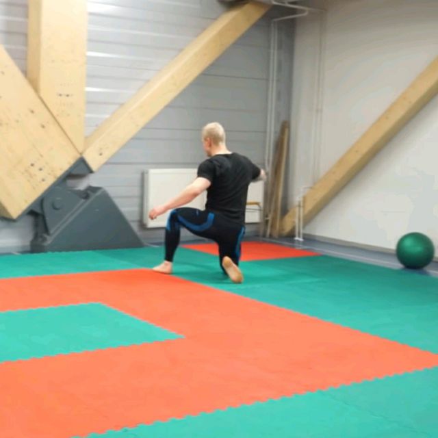 Curious Ape - Forward - Exercise How-to - Skimble