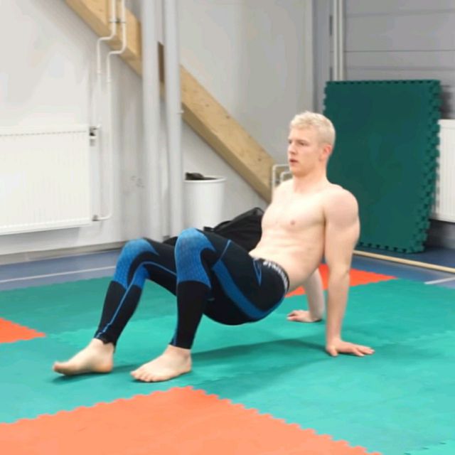 Crab Walk - Exercise How-to - Workout Trainer by Skimble