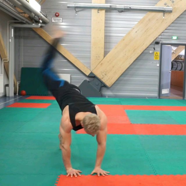 Scorpion - Exercise How-to - Workout Trainer by Skimble