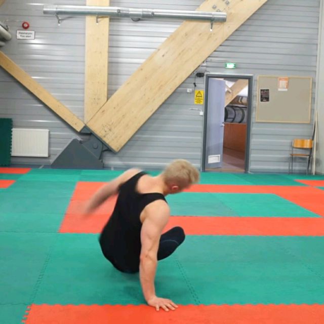 Scorpion - Exercise How-to - Workout Trainer by Skimble