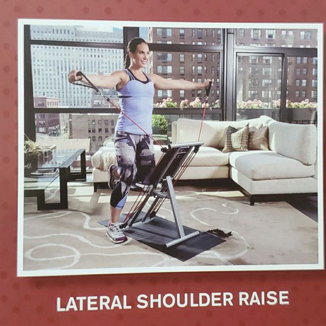 Cable Lateral Shoulder Raise by Stephanie R. - Exercise How-to - Skimble