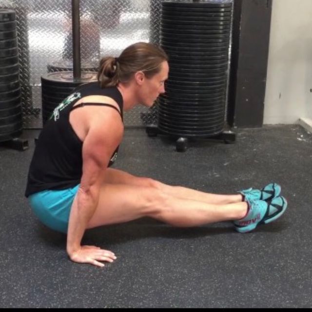 L-sits by Madeogracia Elisan - Exercise How-to - Skimble