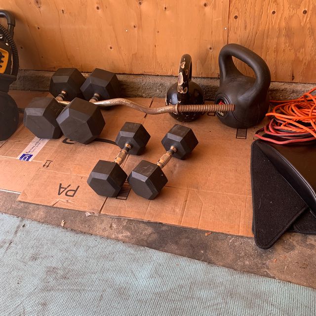 Weighted Burpee by Vincent Vontana - Exercise How-to - Skimble