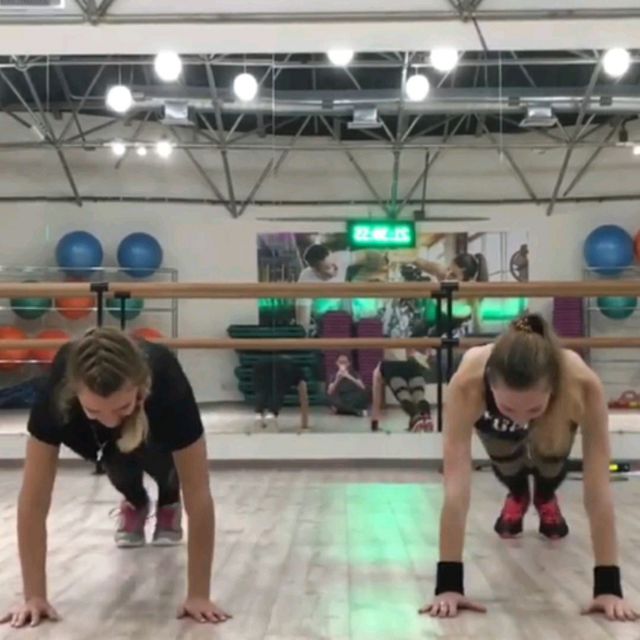 Plank jumping jacks by Tanya P - Exercise How-to - Skimble