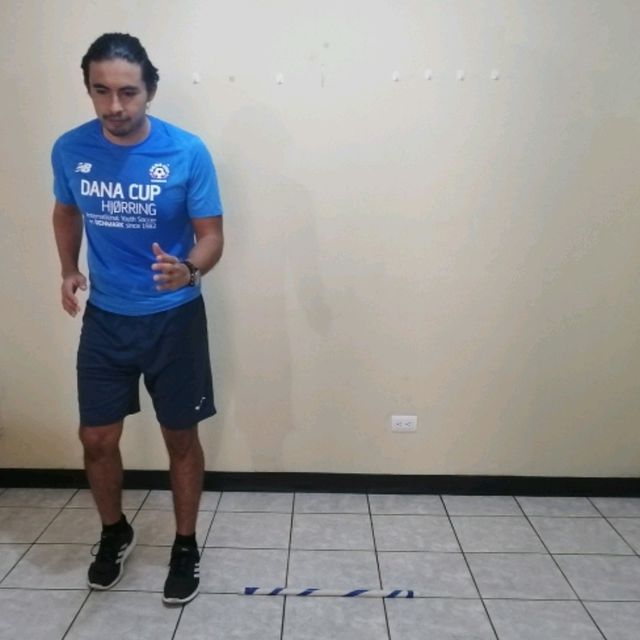 Skipping En 8 Sobre Vara by Ronald Estuardo Zavala Aguilar - Ejercicio ...