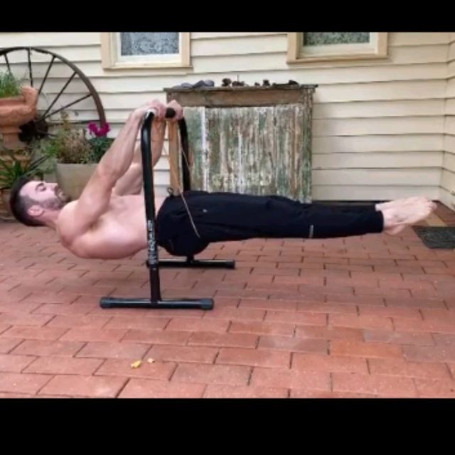 Static Strength - Free Shoulder Workout by L. D. - Skimble