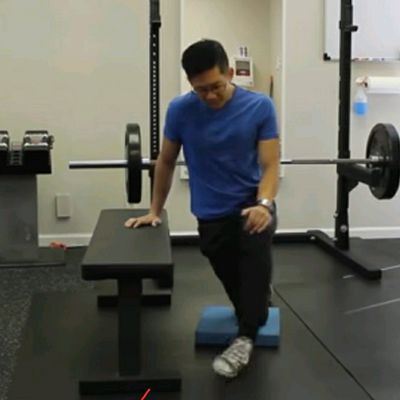 TFL Lying Stretch with Body Weight - Exercise How-to - Workout Trainer ...