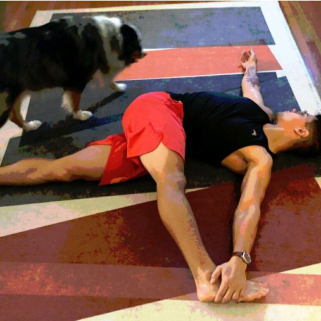 Leg crossovers by Vincent H. - Exercise How-to - Skimble