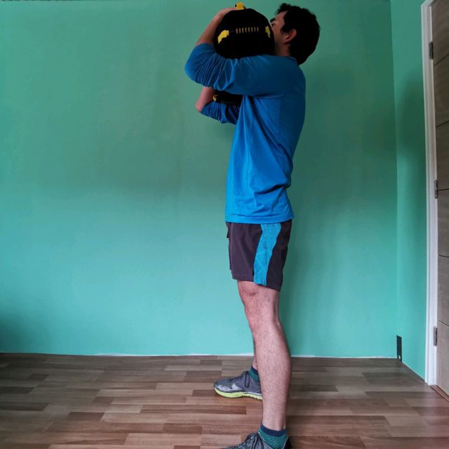 sentadilla frontal con saco by Francisco Perez - Ejercicio Cómo hacerlo ...