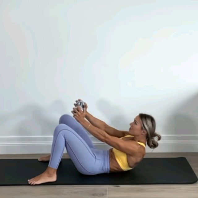 Crunch Pulses by Tanya P - Exercise How-to - Skimble
