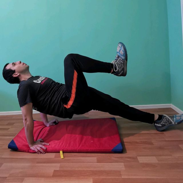 Puente de espalda con alternancia de piernas by Francisco P ...