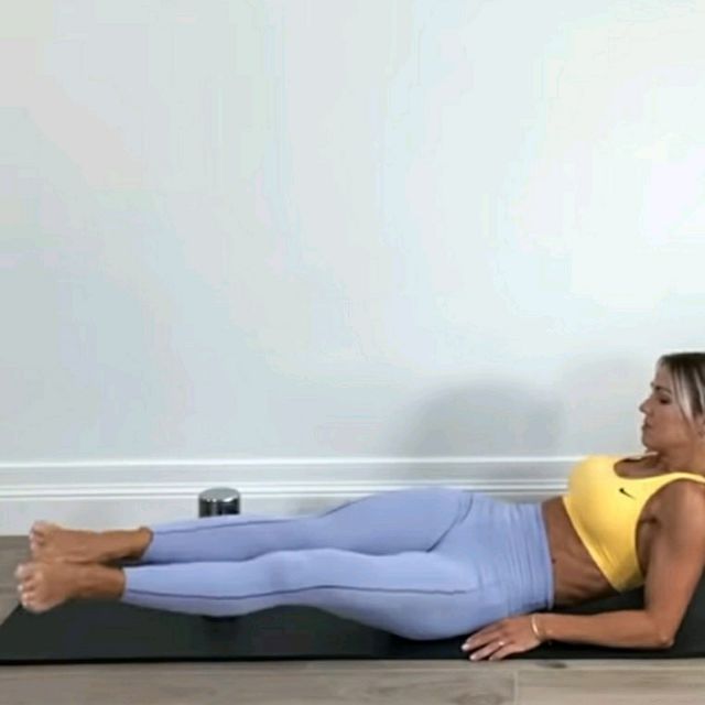 Leg Wipers Over Dumbbells by Tanya P - Exercise How-to - Skimble