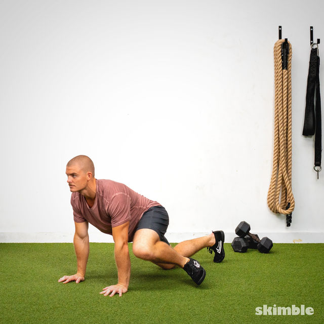 Kneeling Spiderman - Exercise How-to - Workout Trainer by Skimble