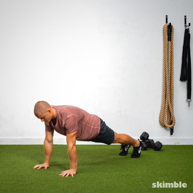 Spiderman Push-Ups - 锻炼方法 - Skimble Workout Trainer