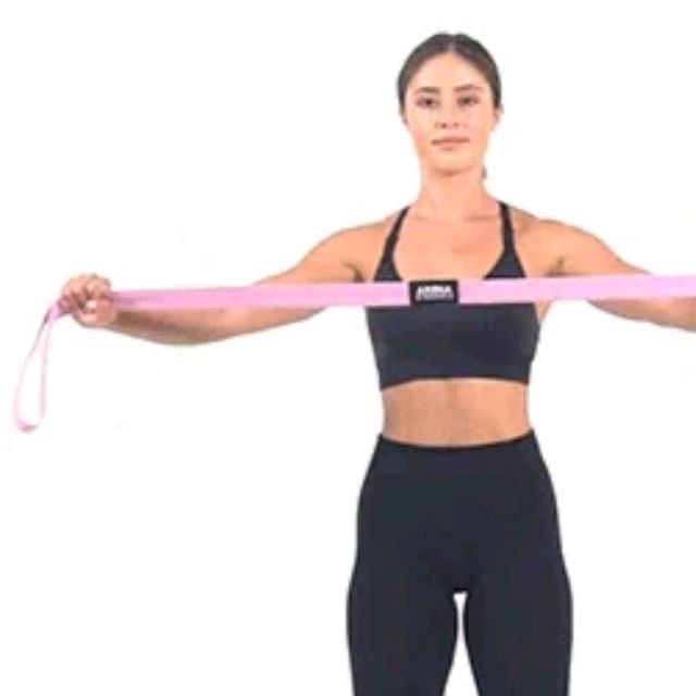 Chest Opens by Tanya M. - Exercise How-to - Skimble