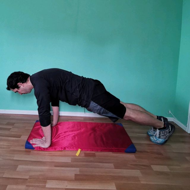 Plancha Completa Con Balanceo De Cuerpo by Francisco Perez - Ejercicio ...