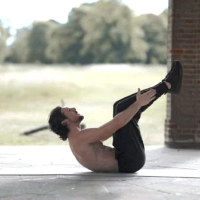 Crunches With Toe Touches by Sajith K. - Exercise How-to - Skimble