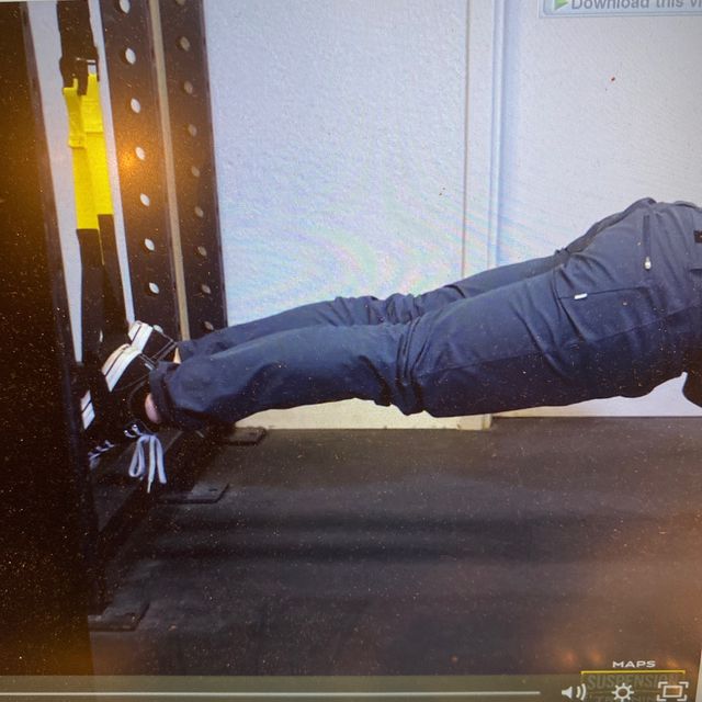 TRX Plank by Lee F. - Exercise How-to - Skimble Workout Trainer