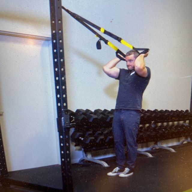TRX Reverse Curls by Lee F. - Exercise How-to - Skimble