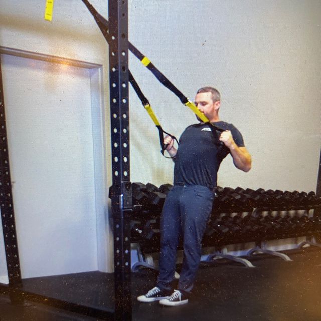 TRX Inverted Rows by Lee F. - Exercise How-to - Skimble