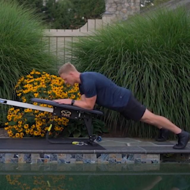 Vasa Bench See-Saws por Brian Fallon - Ejercicio Cómo hacerlo - Skimble