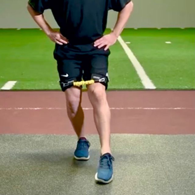 L Leg Banded 3 Toe Touches - Exercise How-to - Workout Trainer by Skimble