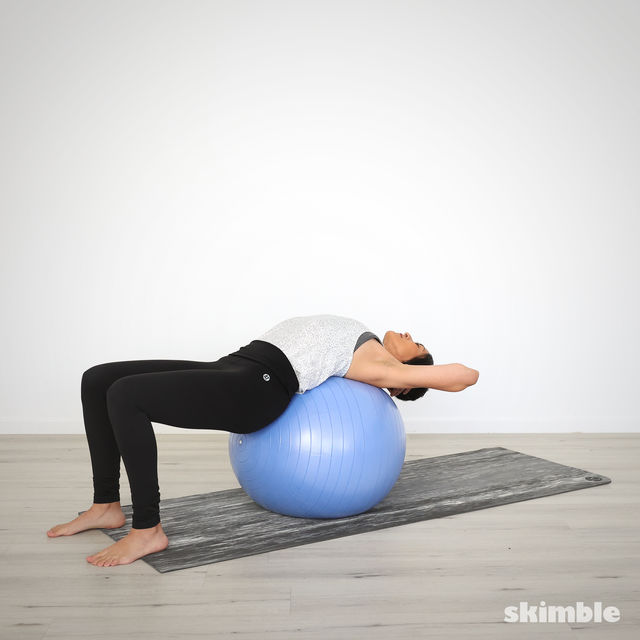 Ball Arch - Exercise How-to - Workout Trainer by Skimble